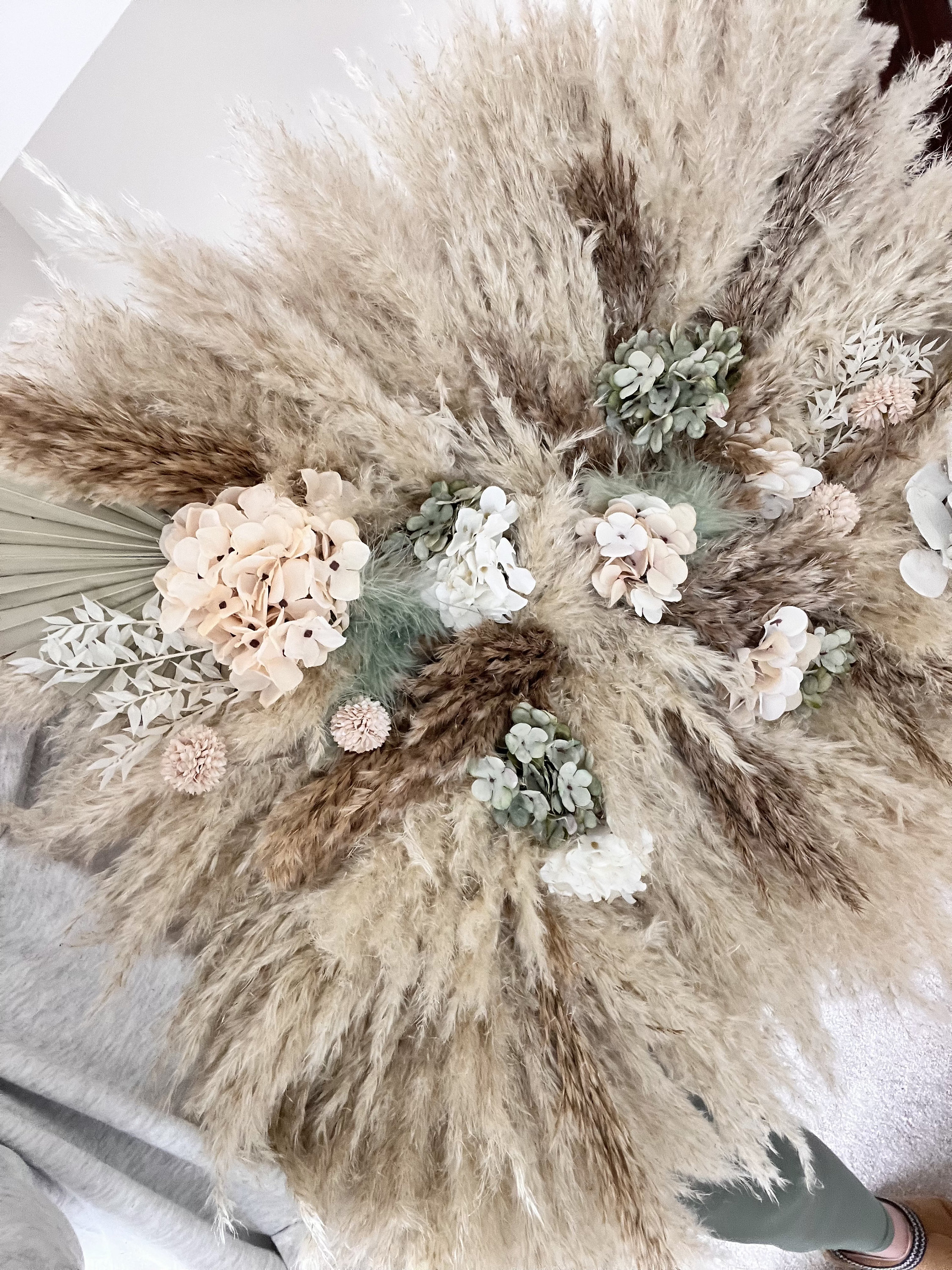 Pampas Cloud & Neon Sign | Pampas Neon Sign | Home Decor | Pampas Cloud ...