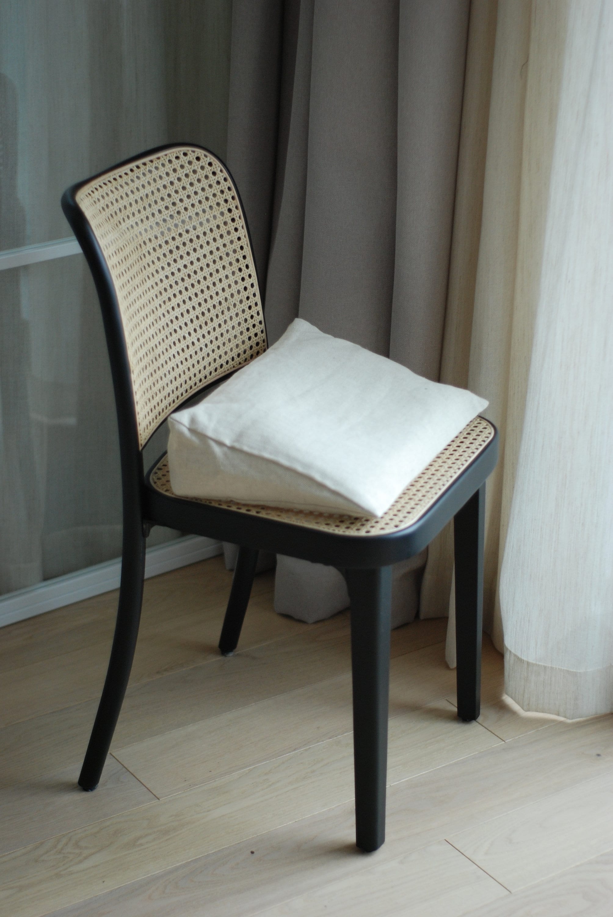 Wedge-shaped Natural Seat Cushion - Wedge Pillow With Buckwheat Hull ...