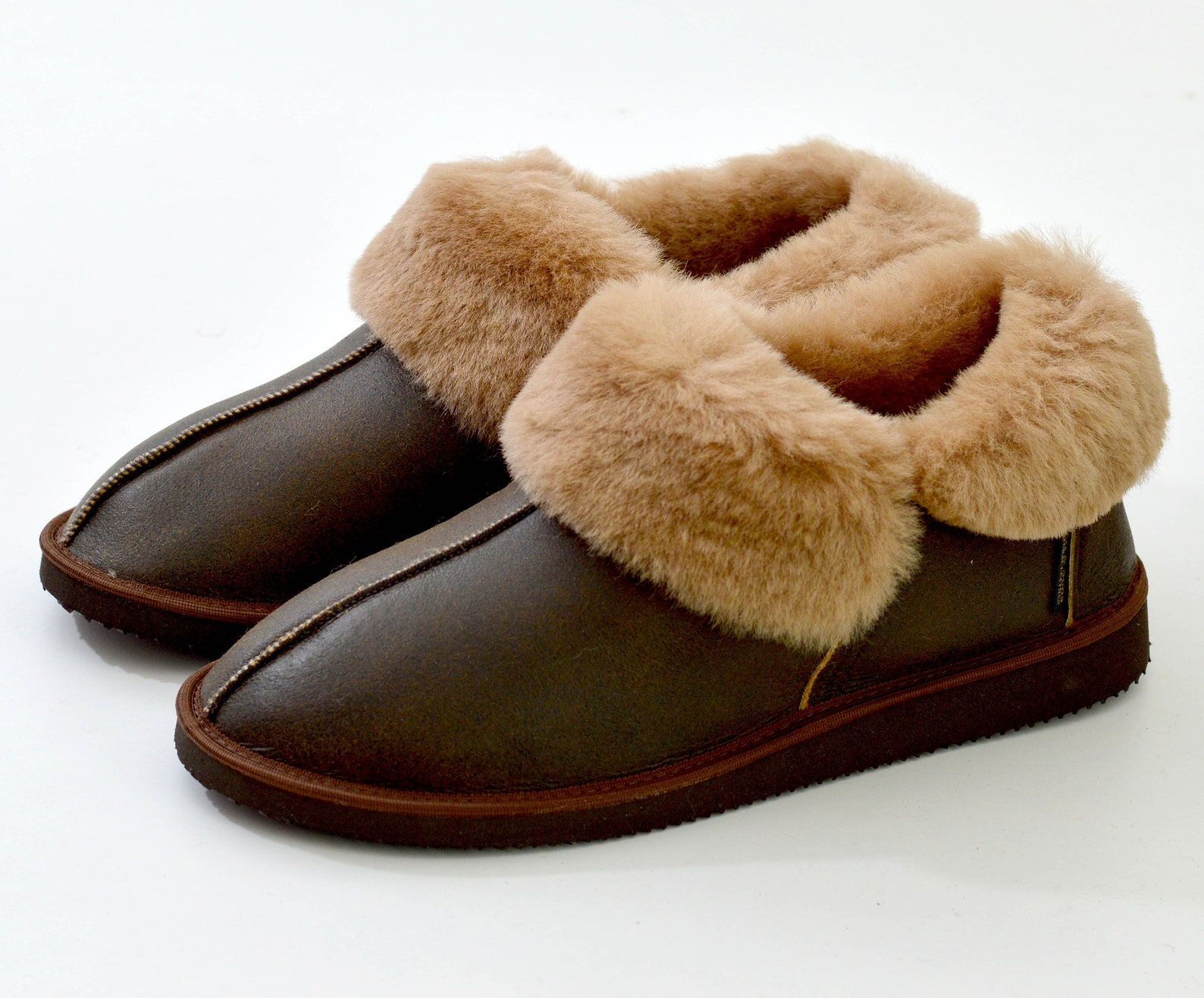 Yeti Handcrafted New Men Women Ladies Sheepskin Moccassin Boot Slippers ...