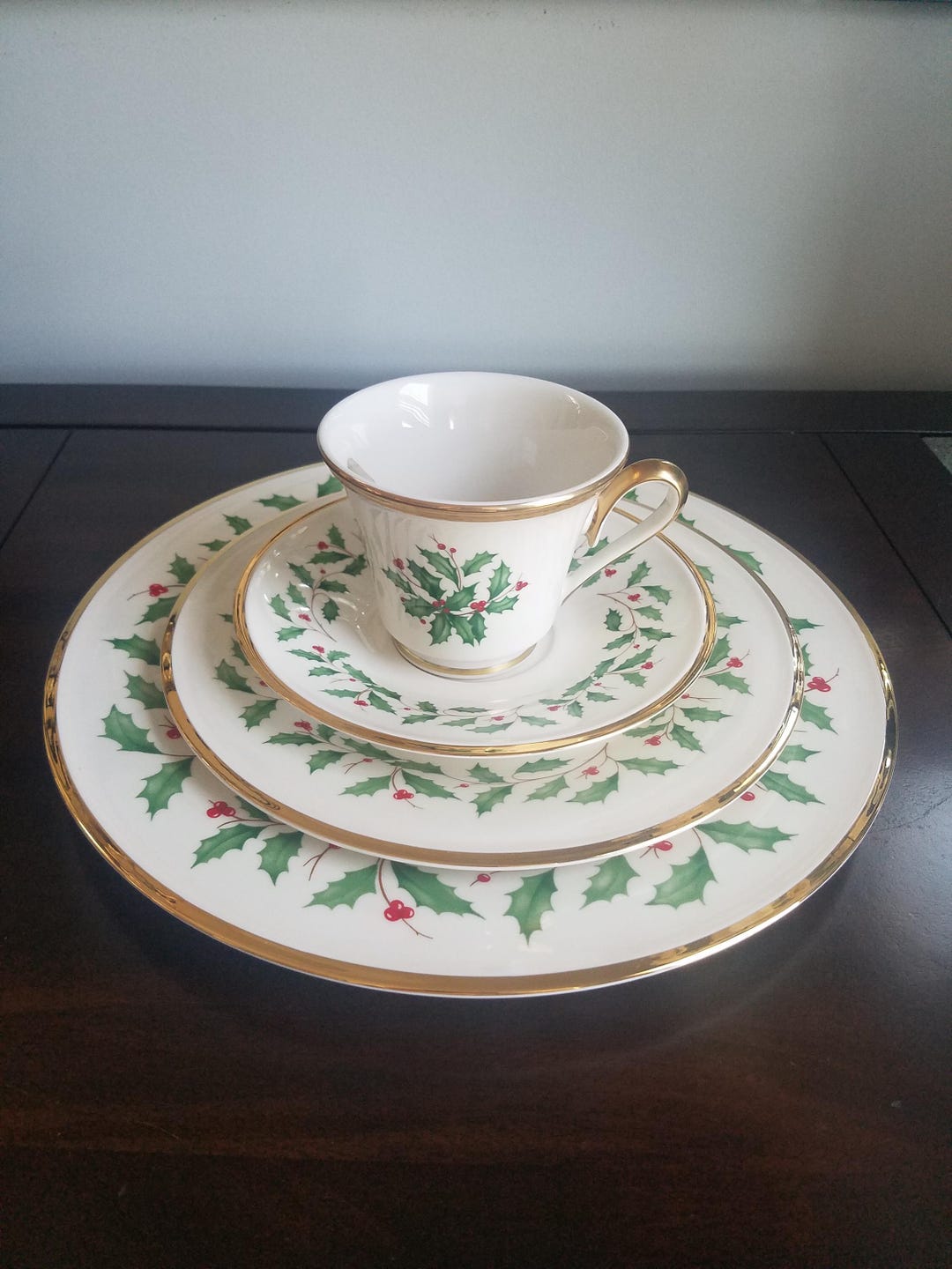 Lenox Holiday Collection. Porcelain Place Setting 4 Piece. Christmas ...
