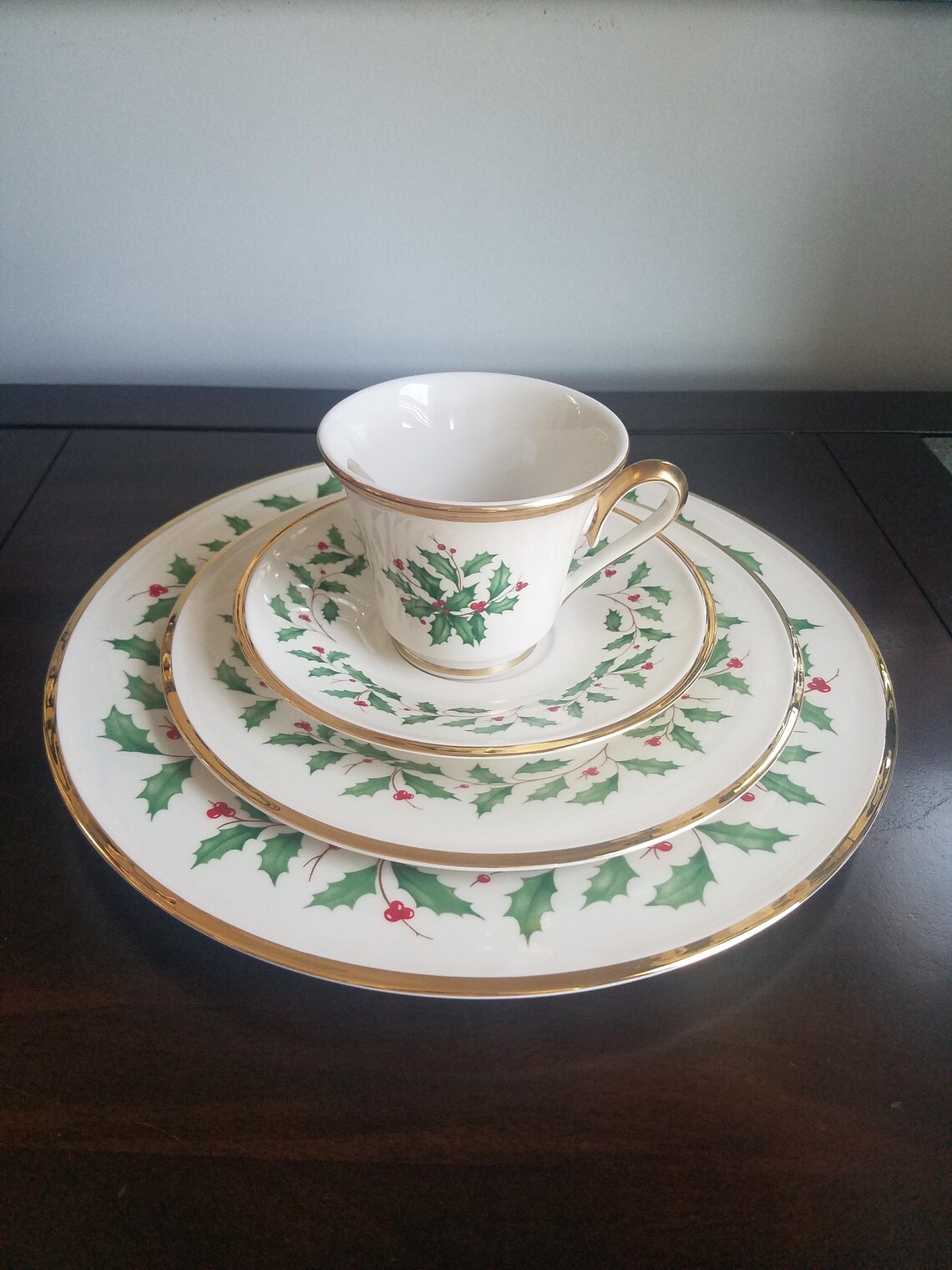 Lenox Holiday Collection. Porcelain Place Setting 4 Piece. Christmas ...