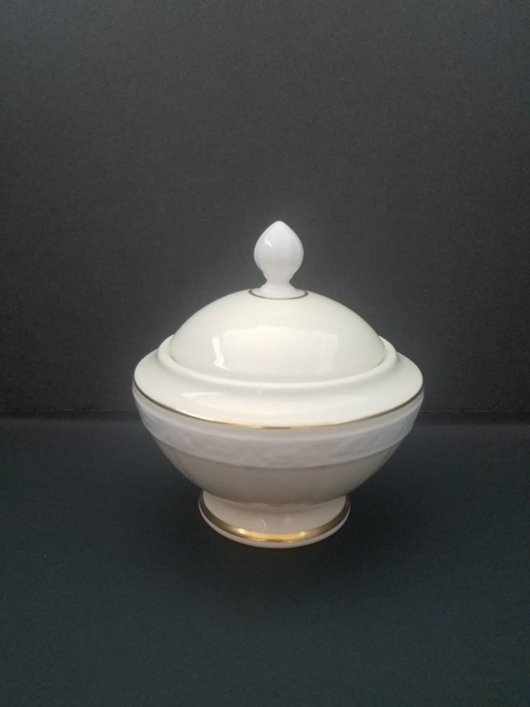 Vintage Villeroy and Boch Porcelain Footed Sugar Bowl Ivory Bone China ...
