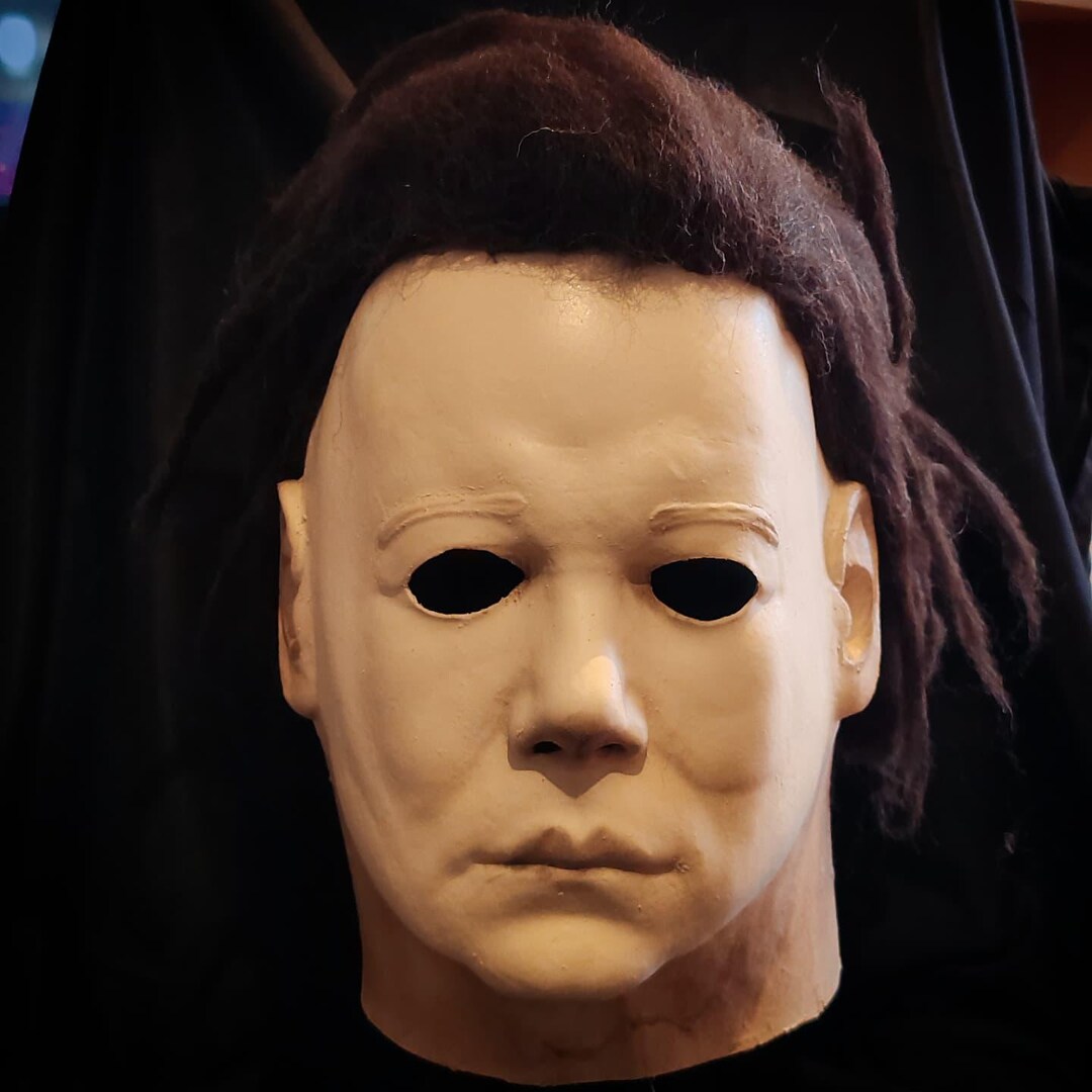 Leatherface Pretty Lady Mask Rehaul the Texas Chainsaw Massacre Trick ...