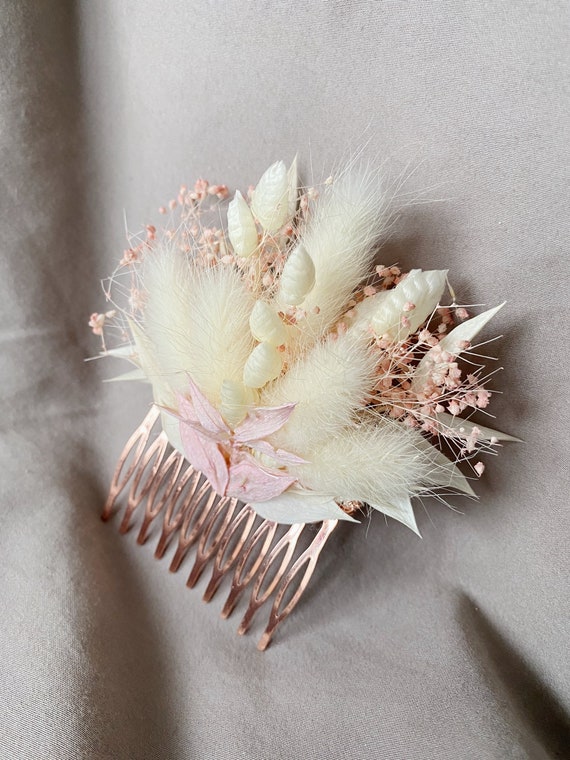 Flower comb store