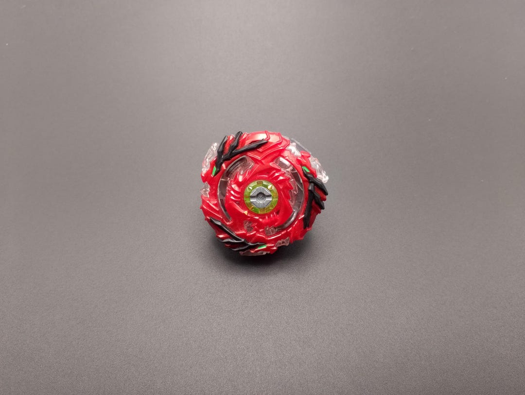 SKU BB04 F427 | Takara Tomy Beyblade , Drain Fafnir - Etsy
