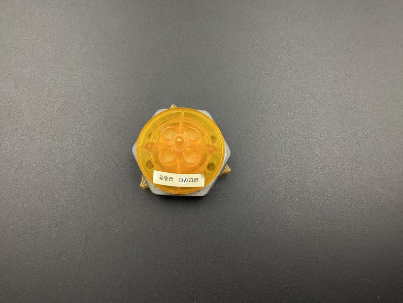 SKU BBDS | Beyblade Original Spark Knight Yellow Hasbro Beyblade - Etsy