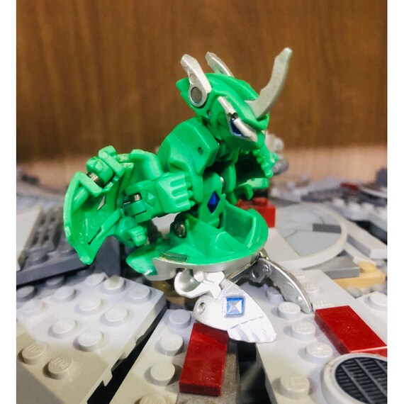 Bakugan Mechtanium Surge Titanium Dragonoid Toy