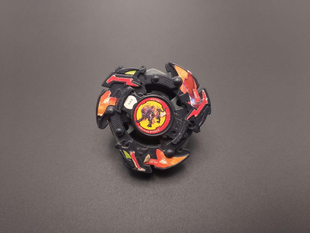 SKU BB05 F80 | Beyblade Takara , Flash Leopard 2 Black - Etsy