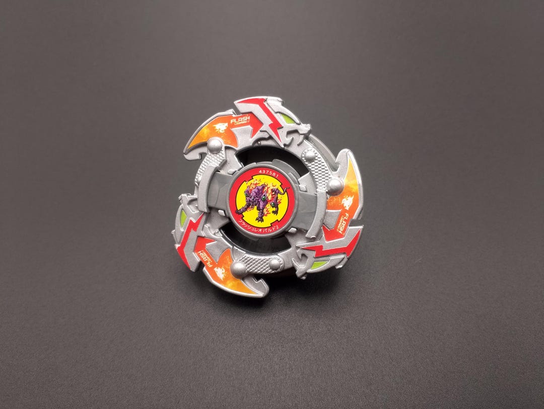 SKU BB02 F557 | Beyblade Takara , Flash Leopard 2 Silver - Etsy