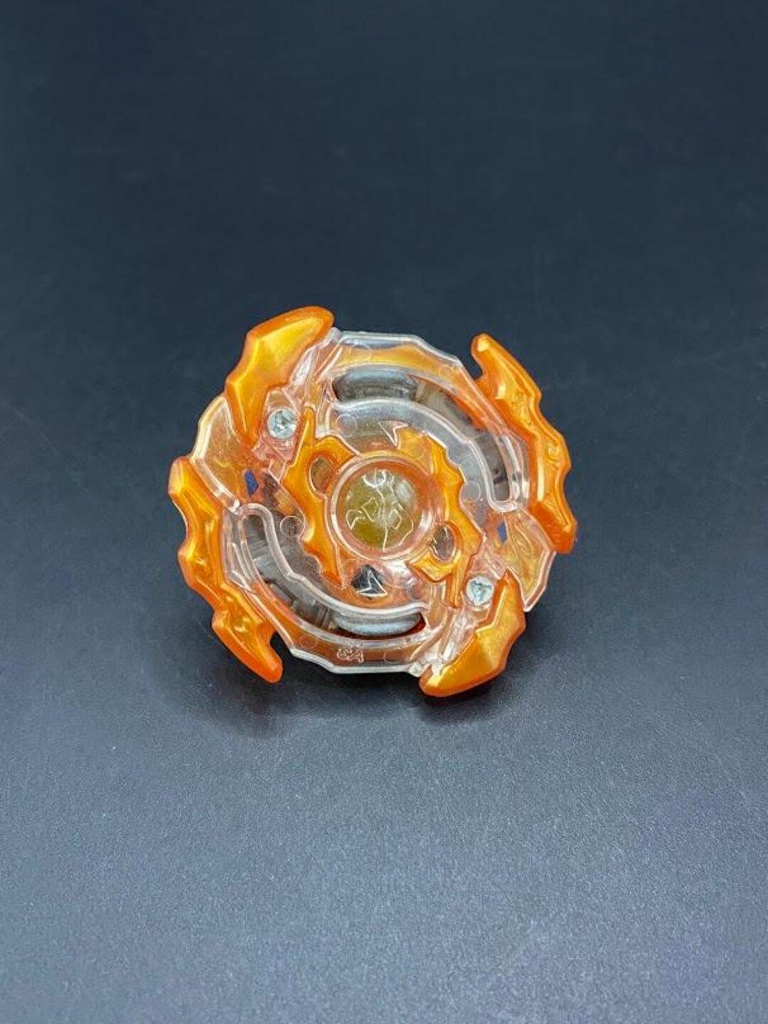 SKU B631P6642BE4 | TAKARA TOMY Beyblade Burst B-36 Rising Ragnaruk .G.R ...