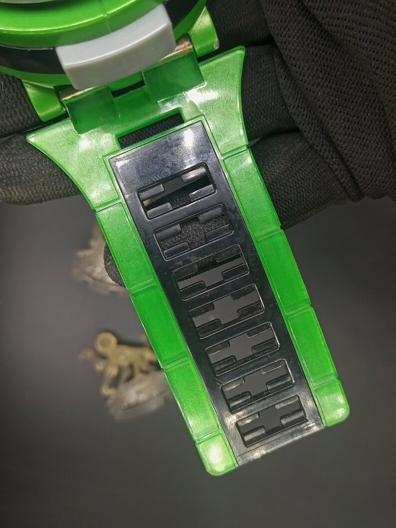 Ben 10 Watch Omnitrix Authentic - Etsy