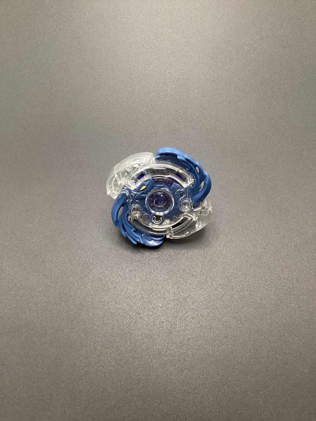 SKU BB04 F154 | Beyblade Takara Tomy , B-62 Fang Fenrir Boost Jaggy ...