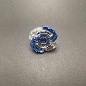 SKU BB04 F154 | Beyblade Takara Tomy , B-62 Fang Fenrir Boost Jaggy ...