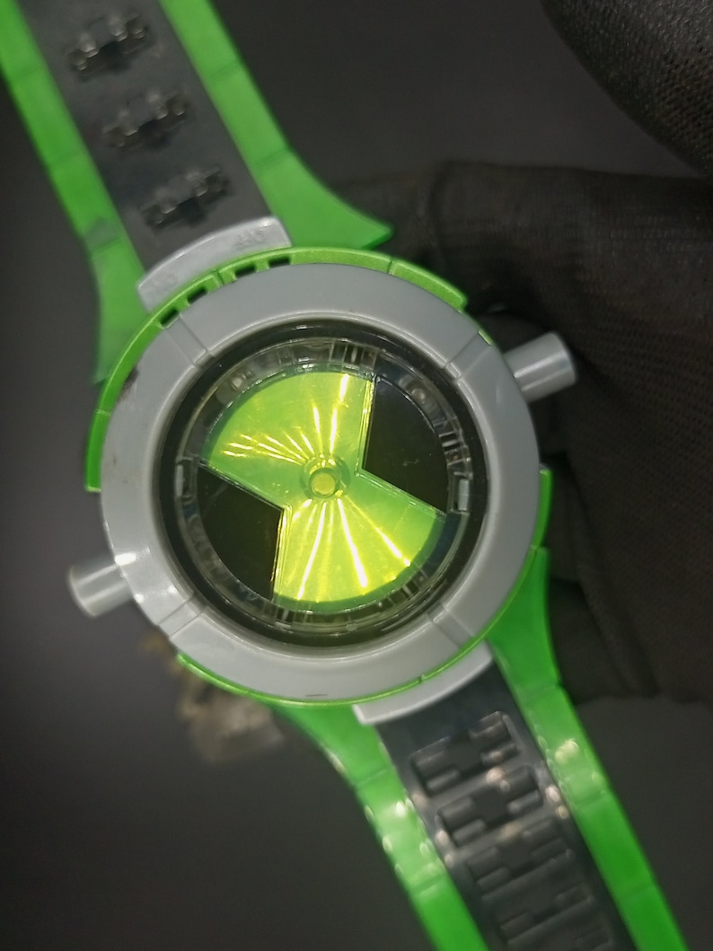 Ben 10 Watch Omnitrix Authentic - Etsy