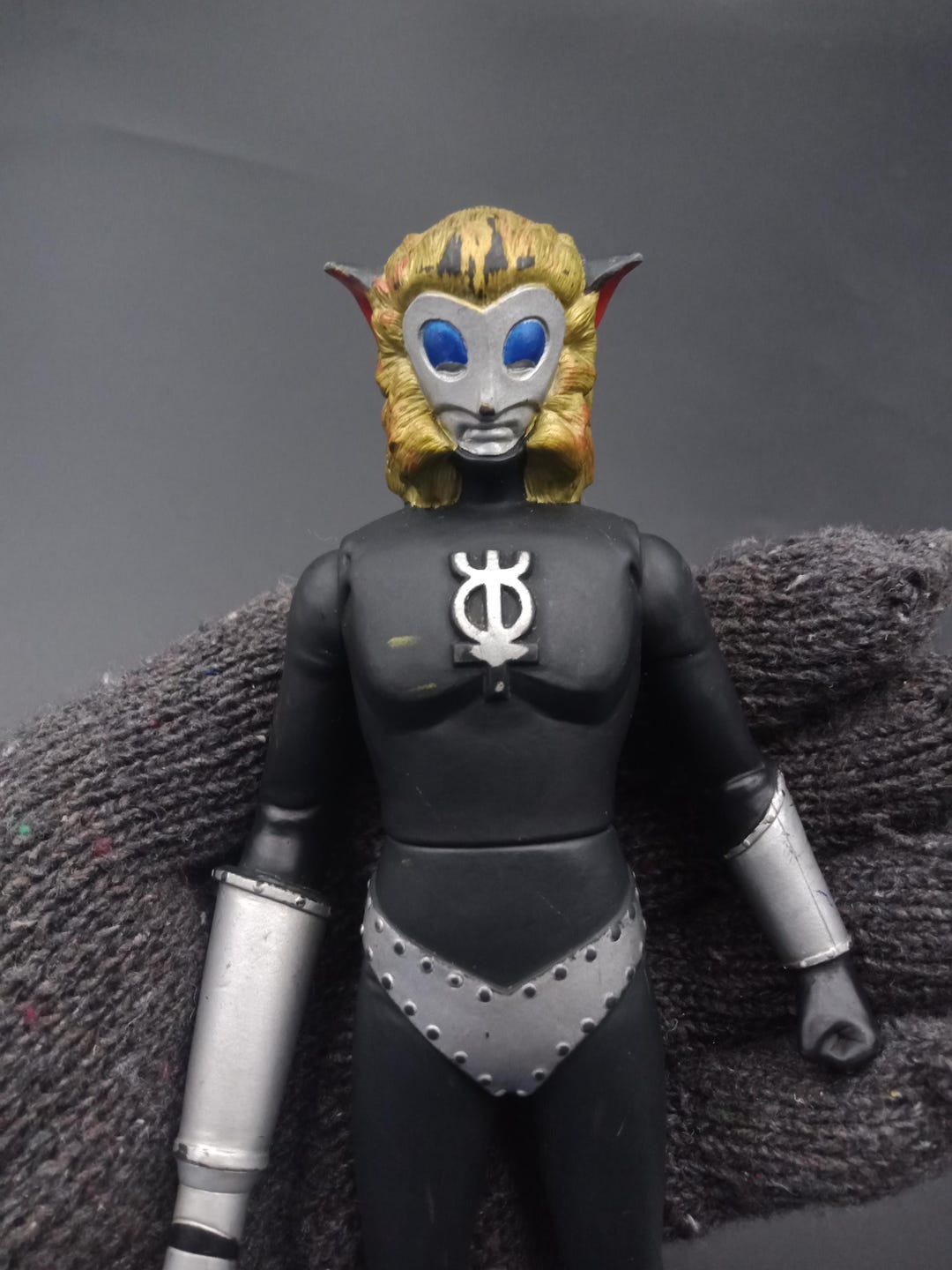 SKU B750P8035 | Alien Magma Bandai Ultra Monster Figure Ultraman Leo ...