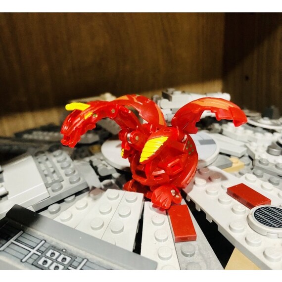 Bakugan Cyborg Helios