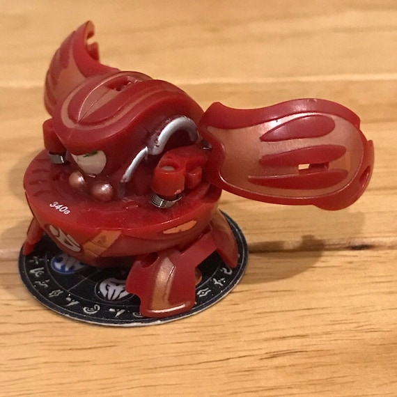 Bakugan Pyrus Monarus