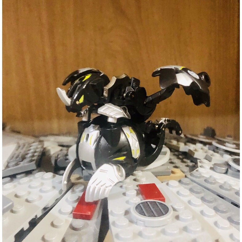 Bakugan Lumino Dragonoid Battle Gear