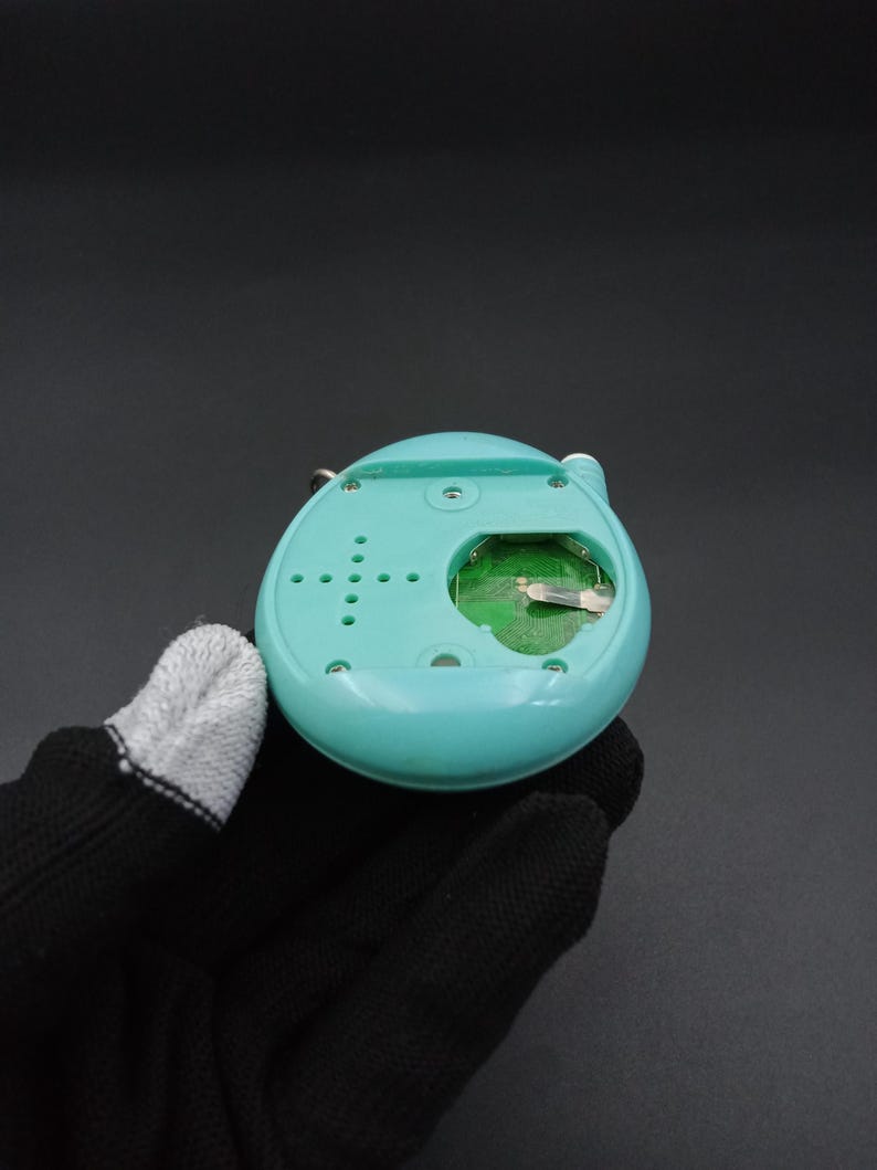 SKU YU 321 | Tamagotchi Connection V3 Bandai Japanese ( Sold as Parts ...