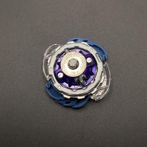 SKU BB04 F154 | Beyblade Takara Tomy , B-62 Fang Fenrir Boost Jaggy ...