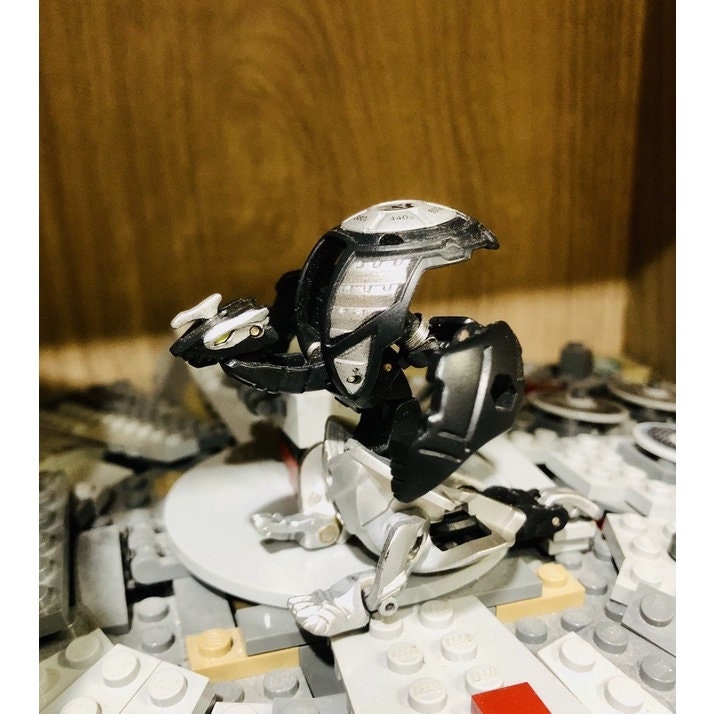 Bakugan Pyrus Infinity Helios