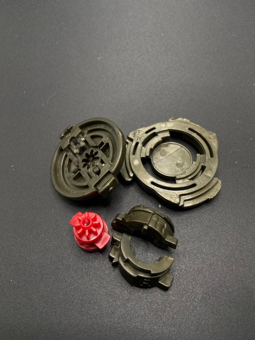 SKU BB05 F469 | Beyblade Takara Metal Dranzer | Second-hand , No Ring ...