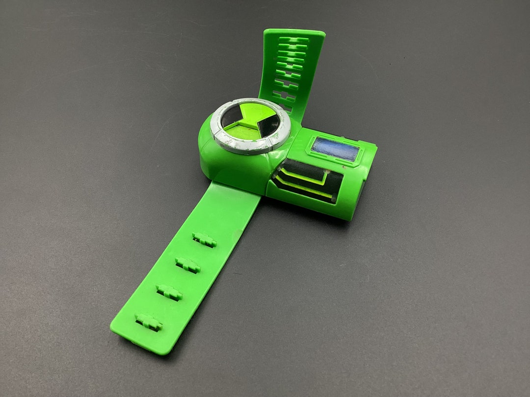 Omnitrix Ben 10 Bigchill Ultimatrix Toy Authentic Rare Used VTTO001801 ...