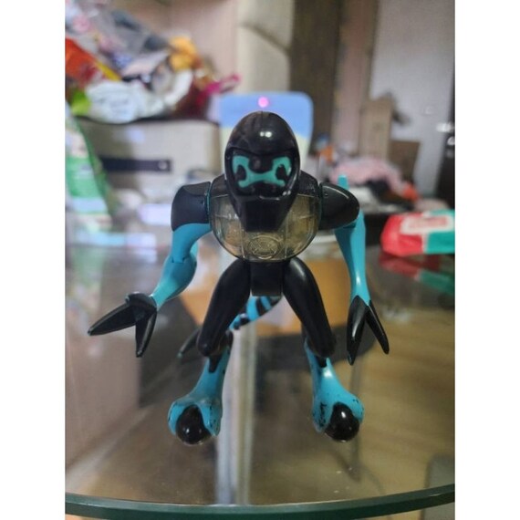 Xlr8 Ben 10 Toy