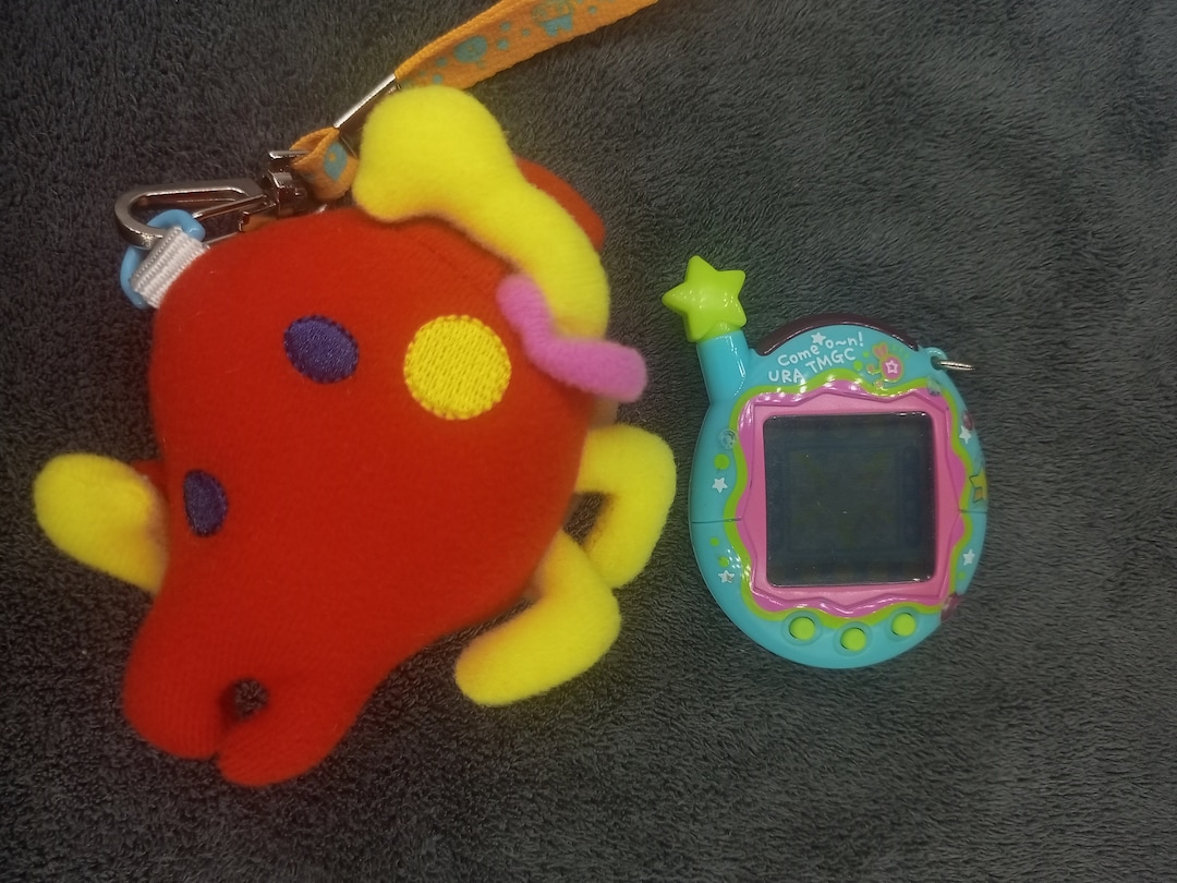 Tamagotchi Connection V 4.5 Uratama Rare This One Will Ship With Case ...