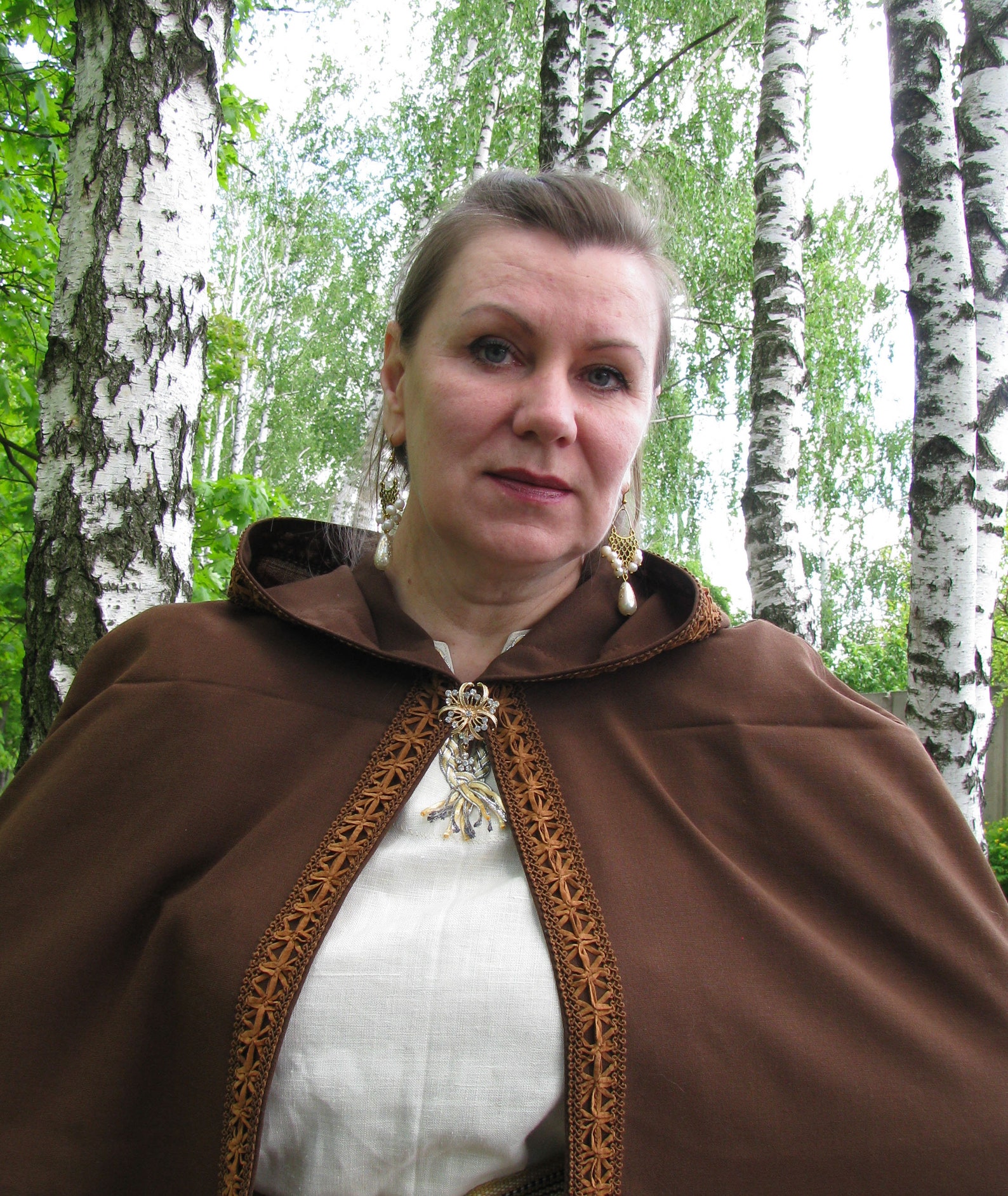 Brown hooded viking cloak Wool shieldmaiden's cape with | Etsy