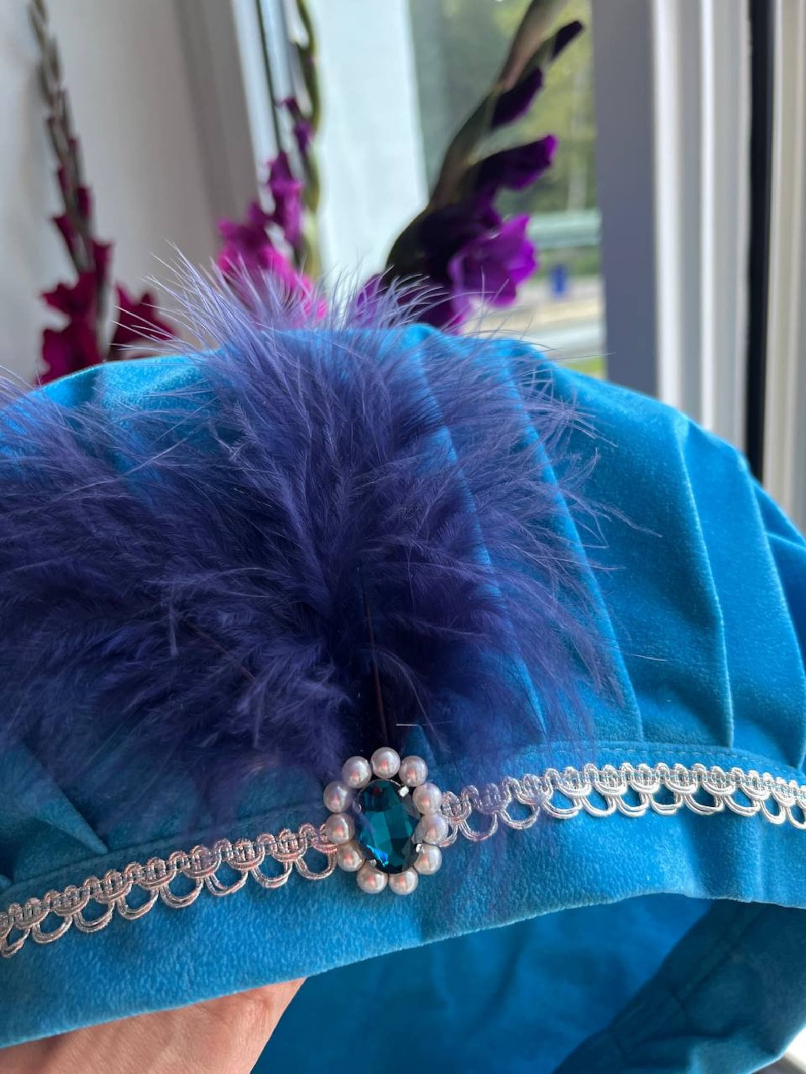 Renaissance Hat With Feather, Tudor, Medieval Hat, Velvet Beret With ...