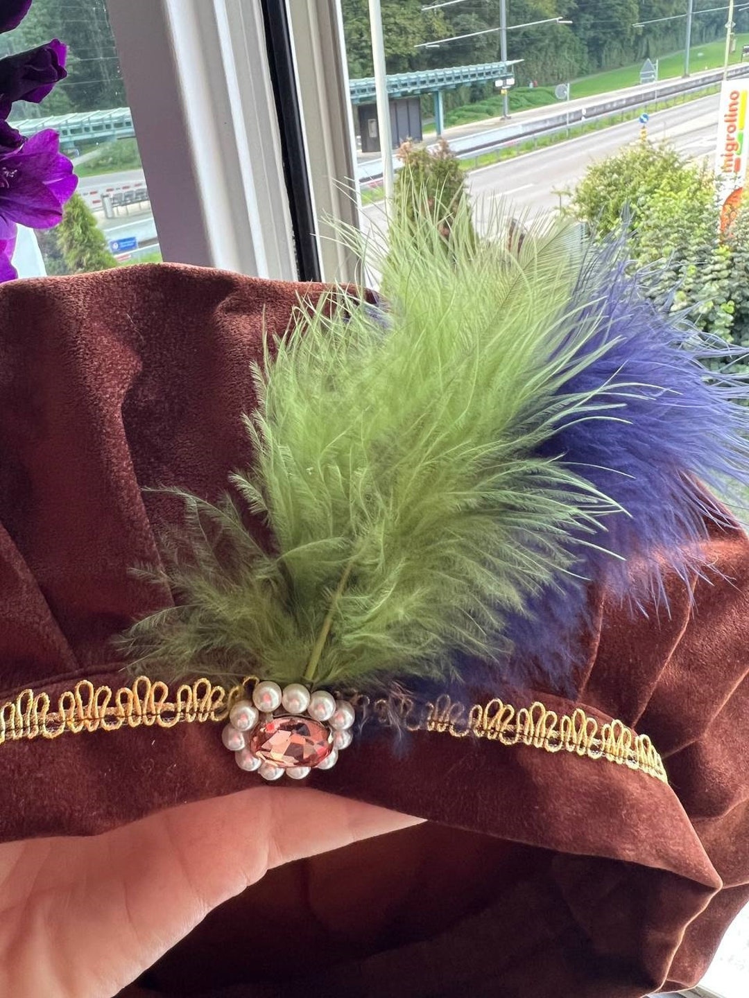 Brown Medieval Hat With Feathers and Rhinestone Brooch Renaissansse ...