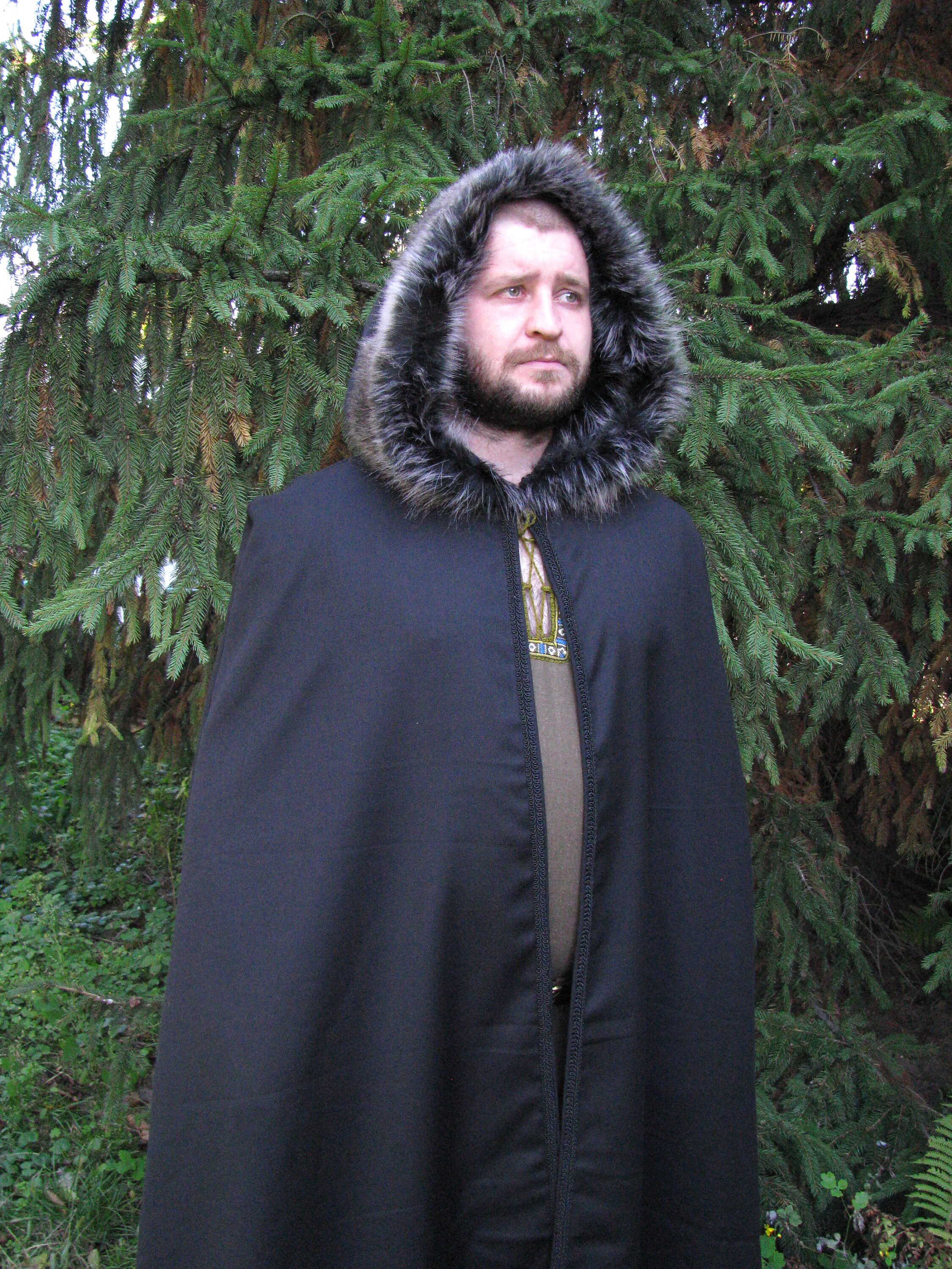 Medieval Cloak for Men Wool Hooded Cape With Faux Fur Viking Costume ...