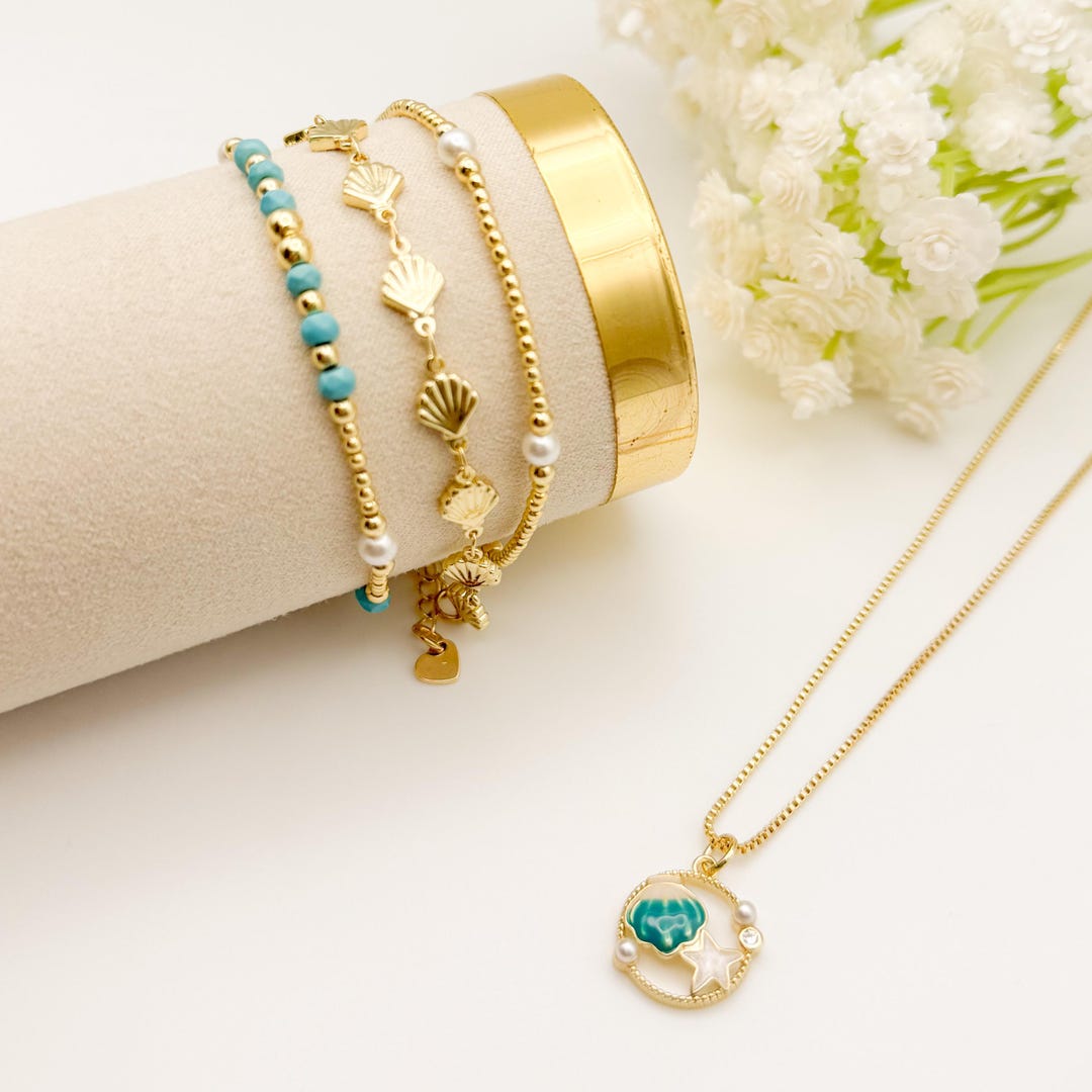Beachy Set Gift Box | Seashell Bracelet | 18k Gold Filled Stretch ...