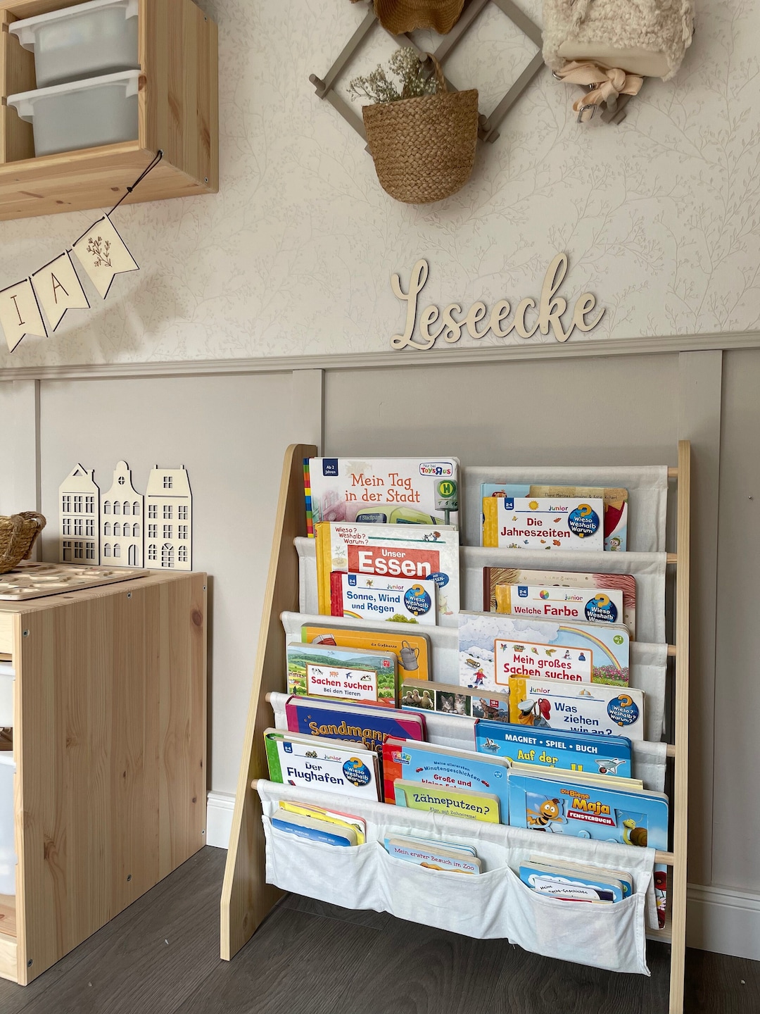 Reading Corner Lettering - Etsy