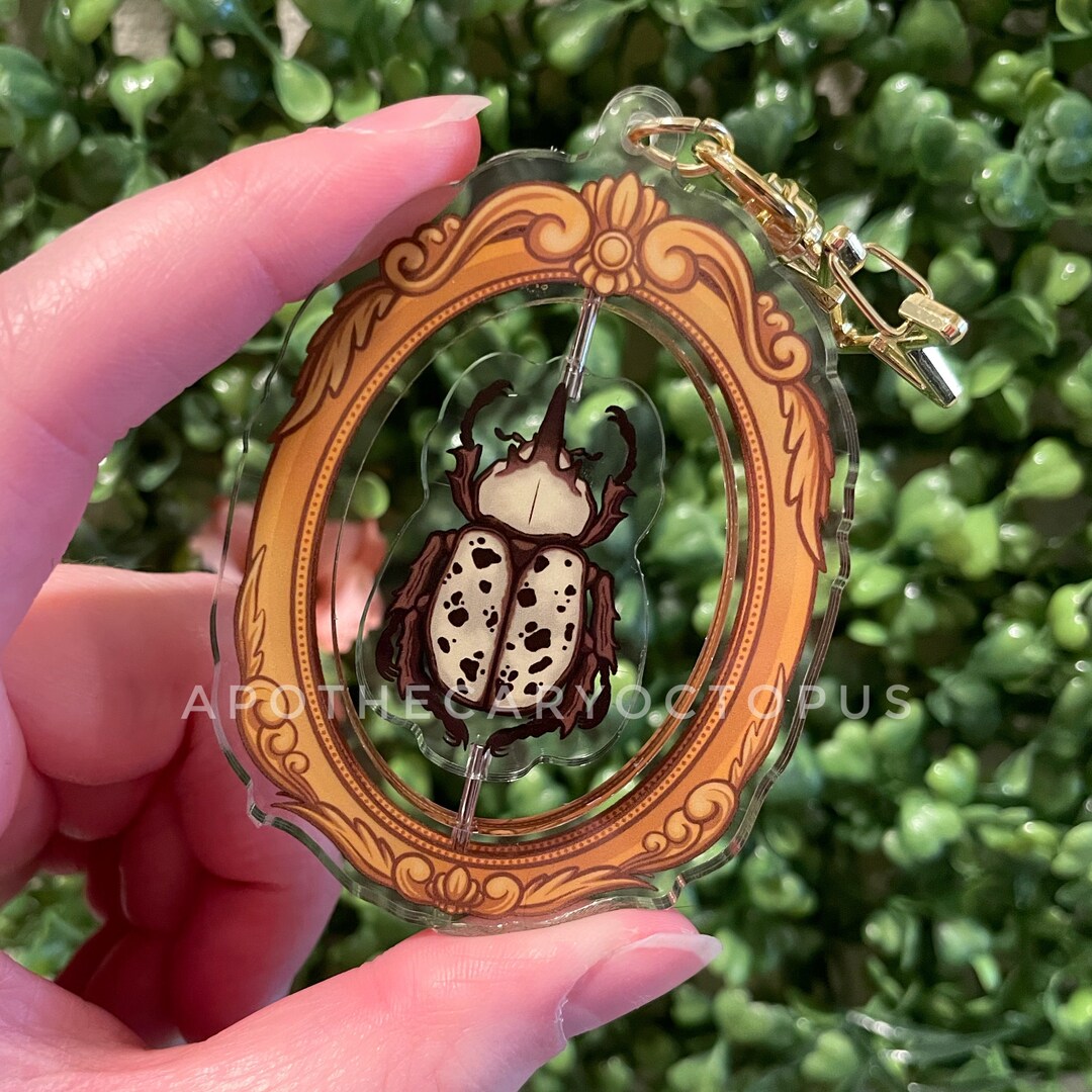 SPINNING Beetle Keychain - Etsy