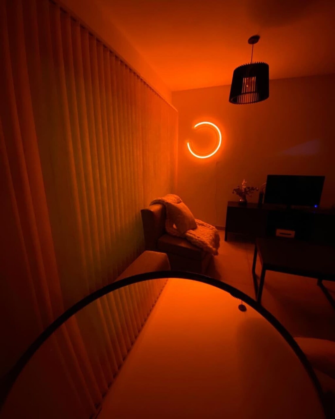 Circle Neon Sign Crescent LED, Circle Wall Light - Etsy