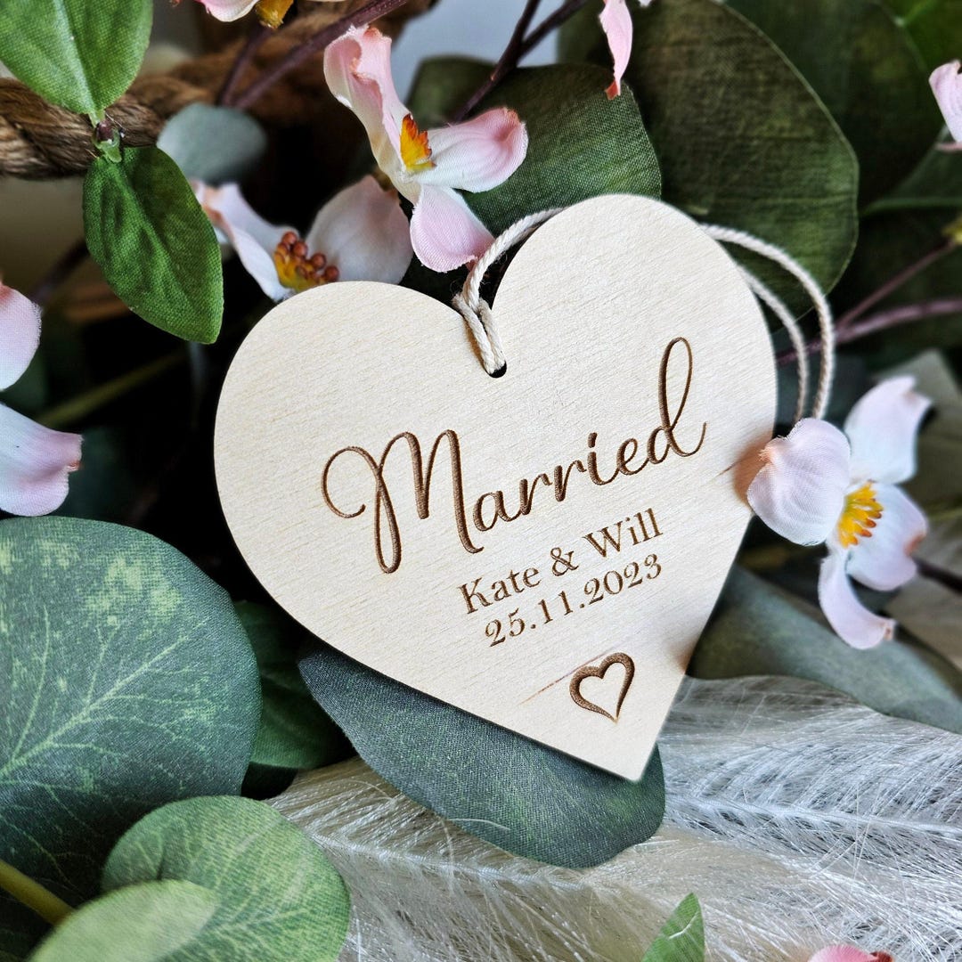 Personalised Married Wooden Keepsake Ornament, Rustic Boho Wedding Gift ...