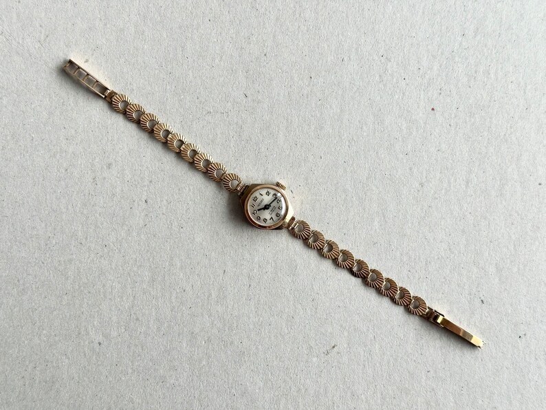 Vintage 375 Hallmarked 9kt Gold Womens Wrist Watch Majex 17 Jewels Incabloc Swiss Made - Etsy ...