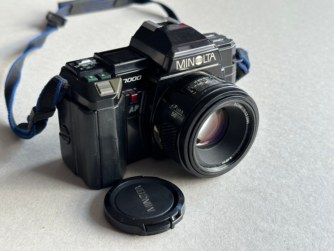 Vintage Minolta 7000 35mm Film SLR Camera With Auto Focus, With Minolta Af 50mm F1.7 Lens - Etsy