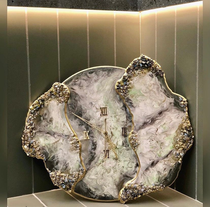 Handmade Resin wall clock with Golden coated glittered | Etsy