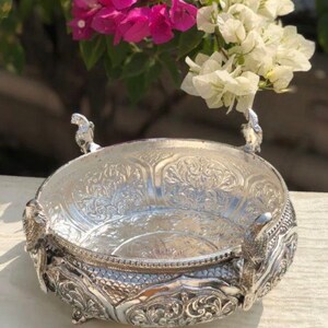 Silver Platted Brass Decor Urli Showpiece, Urli Decor, Decorative Urli ...