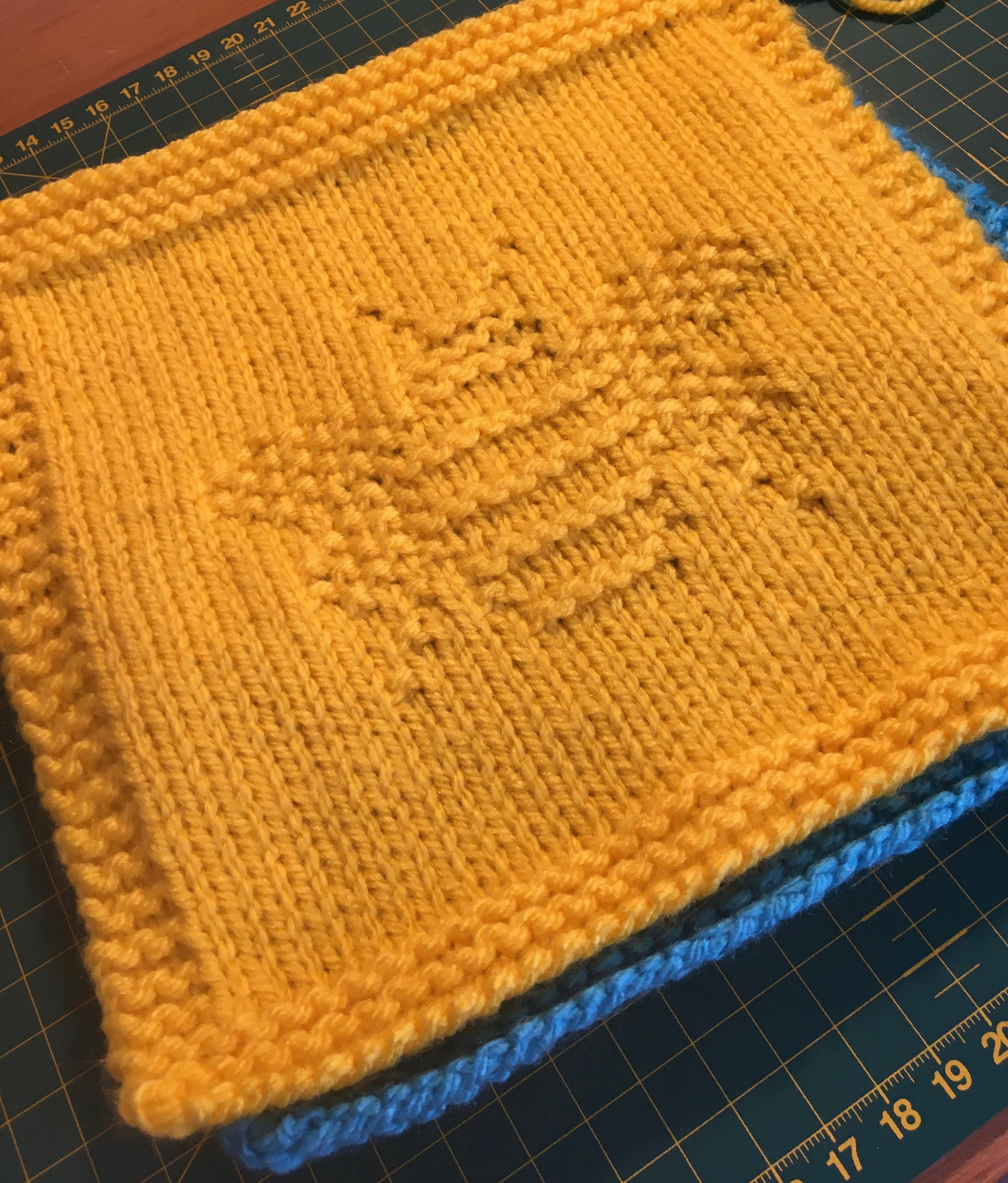 Knitting Pattern, 023, Bumble Bee Washcloth, Dishcloth, Blanket Square ...