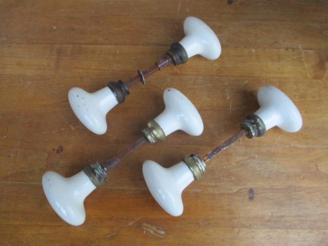French Vintage Porcelain Door Knobs / Set - Etsy