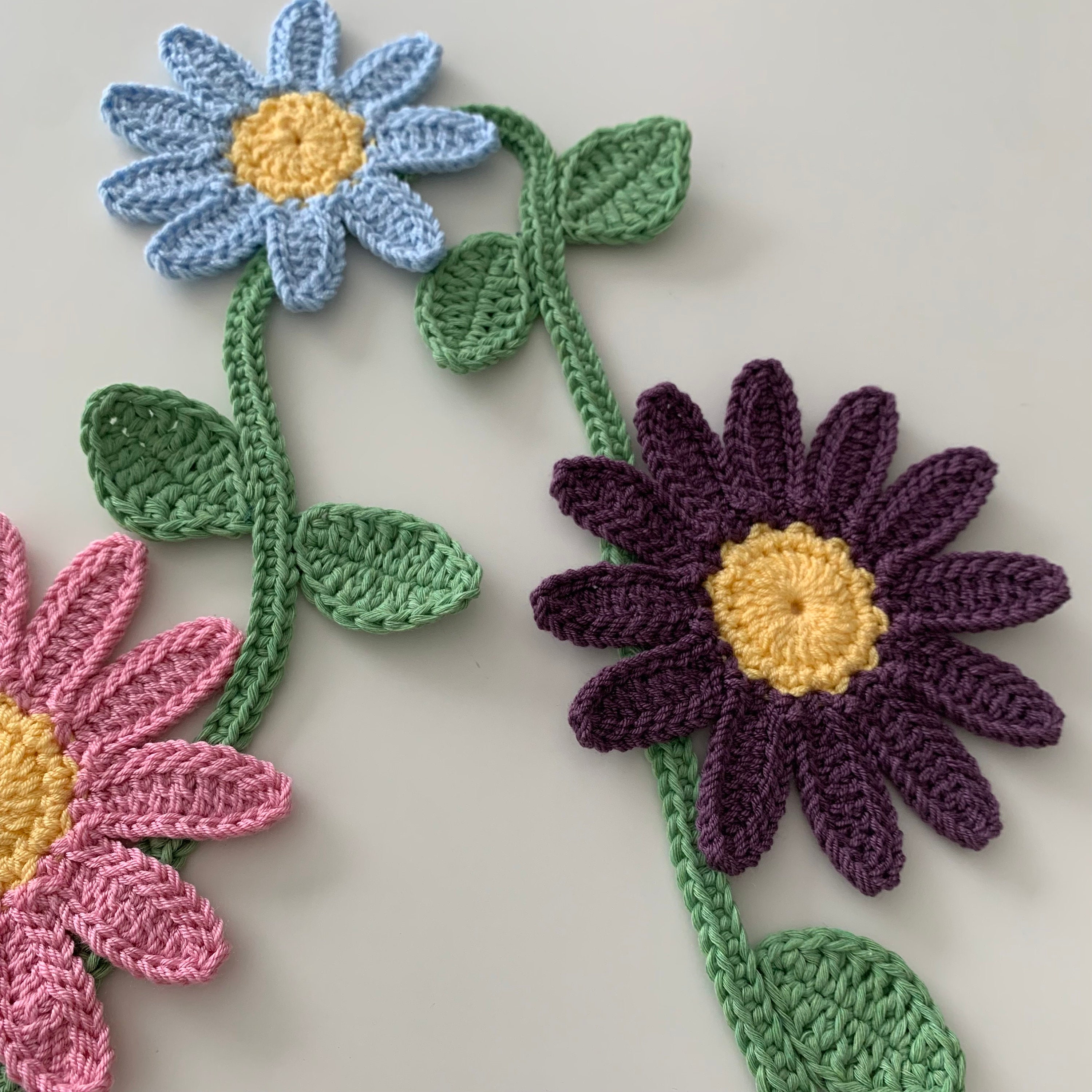 Colorful Crochet Daisy Flower Garland, Multicolor Flower Wall Hanging ...