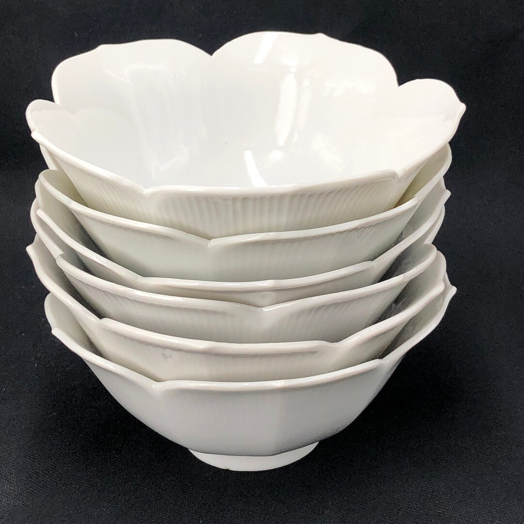 Medium Vintage Lotus Flower Bowl White Porcelain Rice Bowl Dessert Cups ...