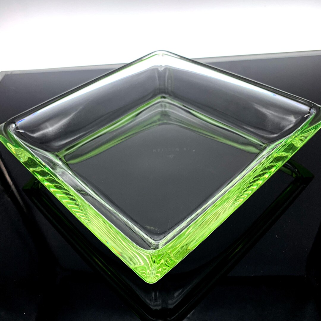Leonardo Modern Glass Square Platter With Green Rim | Made in Germany ...