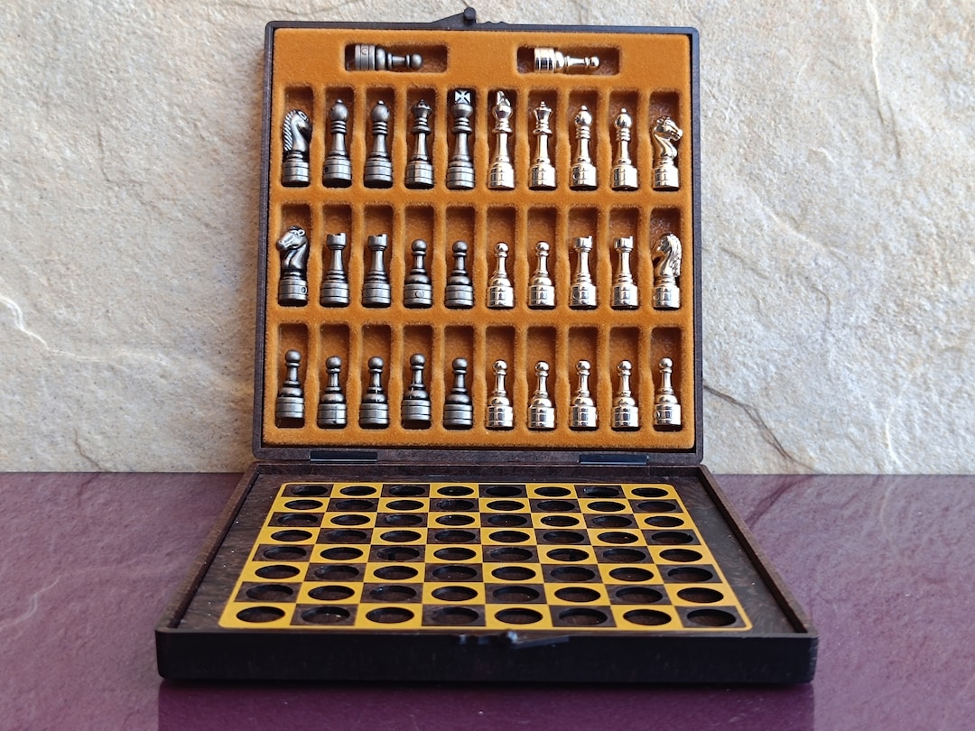 Chess Game, Vintage Chess, Retro Chess, Spanish Chess, Old Beautiful ...
