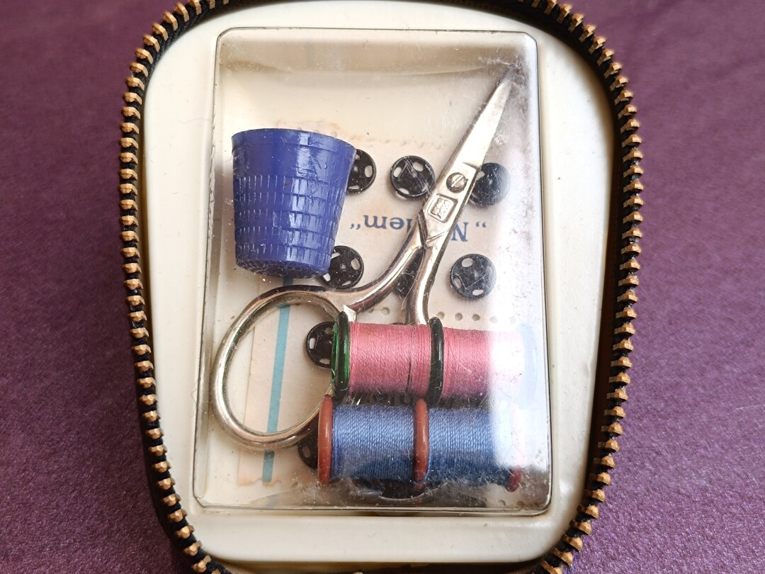 1960 COSTURA Sewing Kit, Scissors, Cufflinks, Thimble, Thread, Threads ...