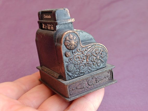Collectible pencil sharpeners store